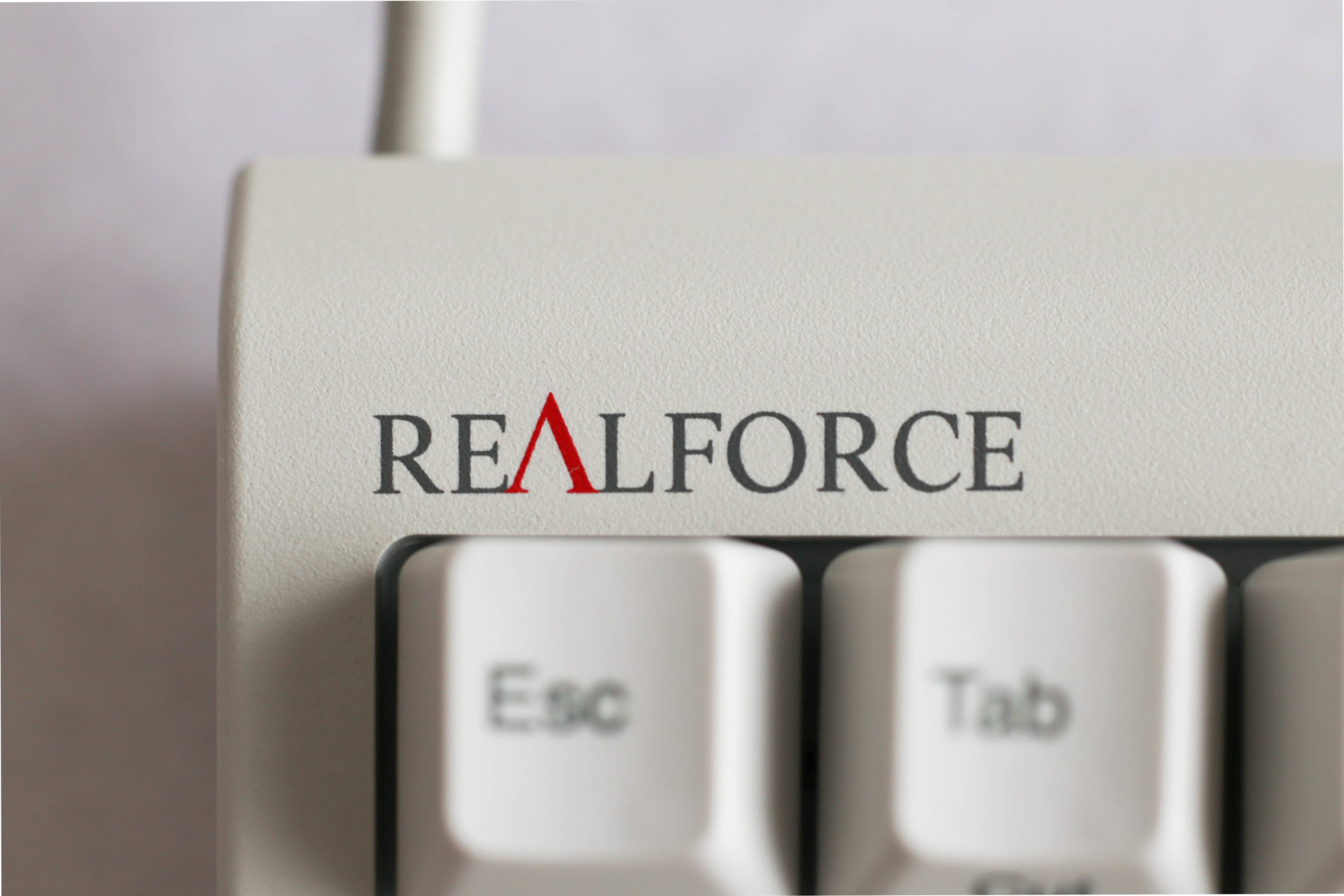 数値入力の決定版！経理業務で10年使ったテンキー。東プレ『Realforce 23U』レビュー - Work Anywhere